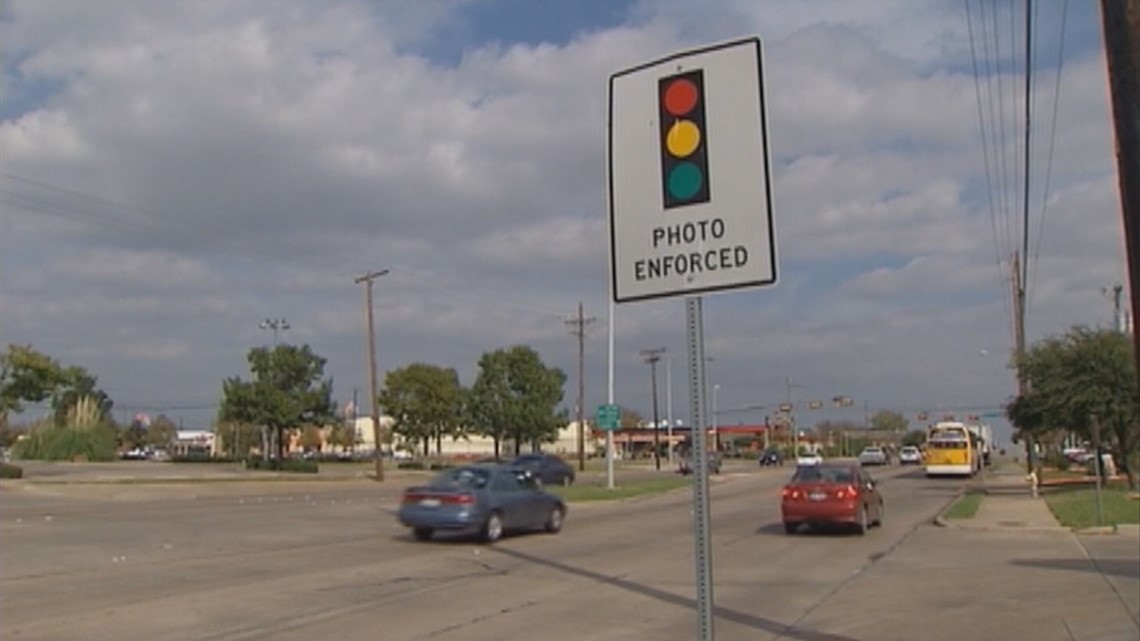 Verify: Red light cameras may lead to more accidents. Is this true ...