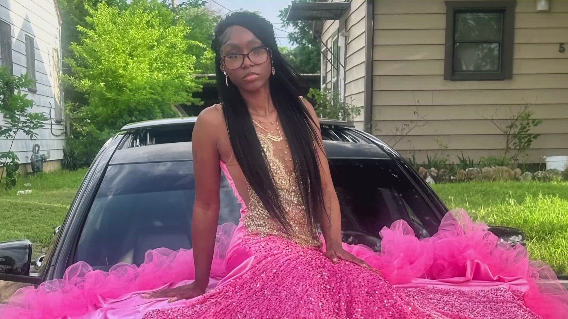 Family mourns 19-year-old killed in Fort Worth crash | wfaa.com