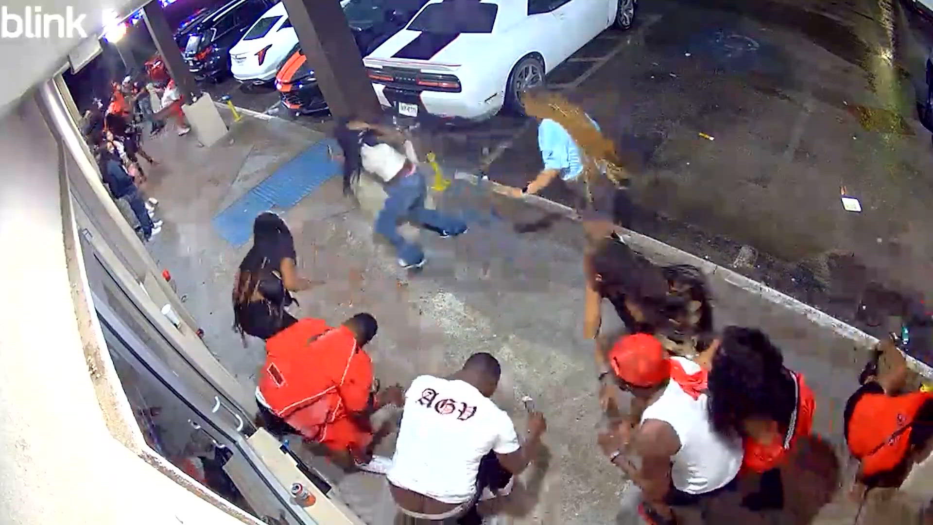 Police searching for suspects after multiple people injured in shooting ...