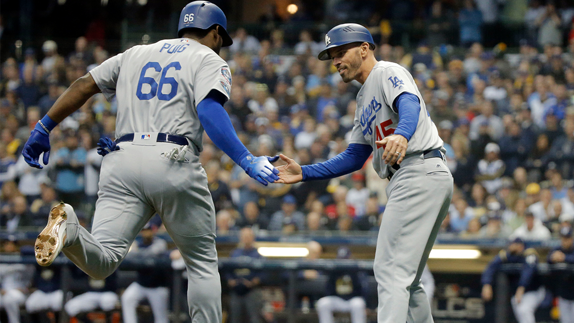 It's official: The Texas Rangers have a new manager | wfaa.com