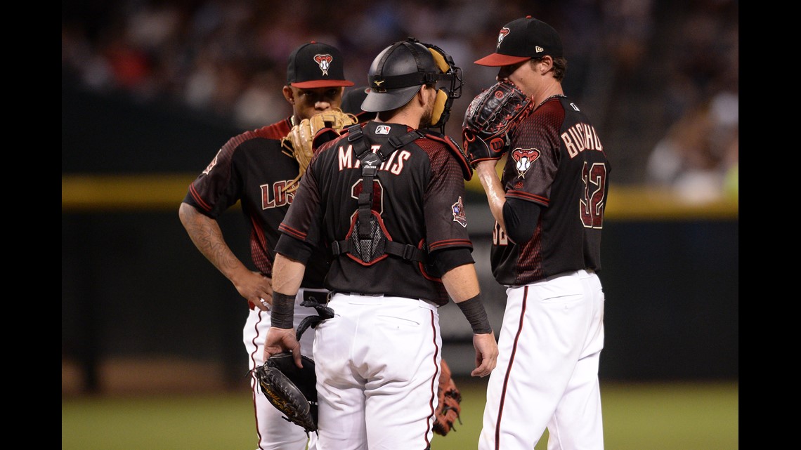 Texas Rangers reveal new direction with Jeff Mathis signing | wfaa.com