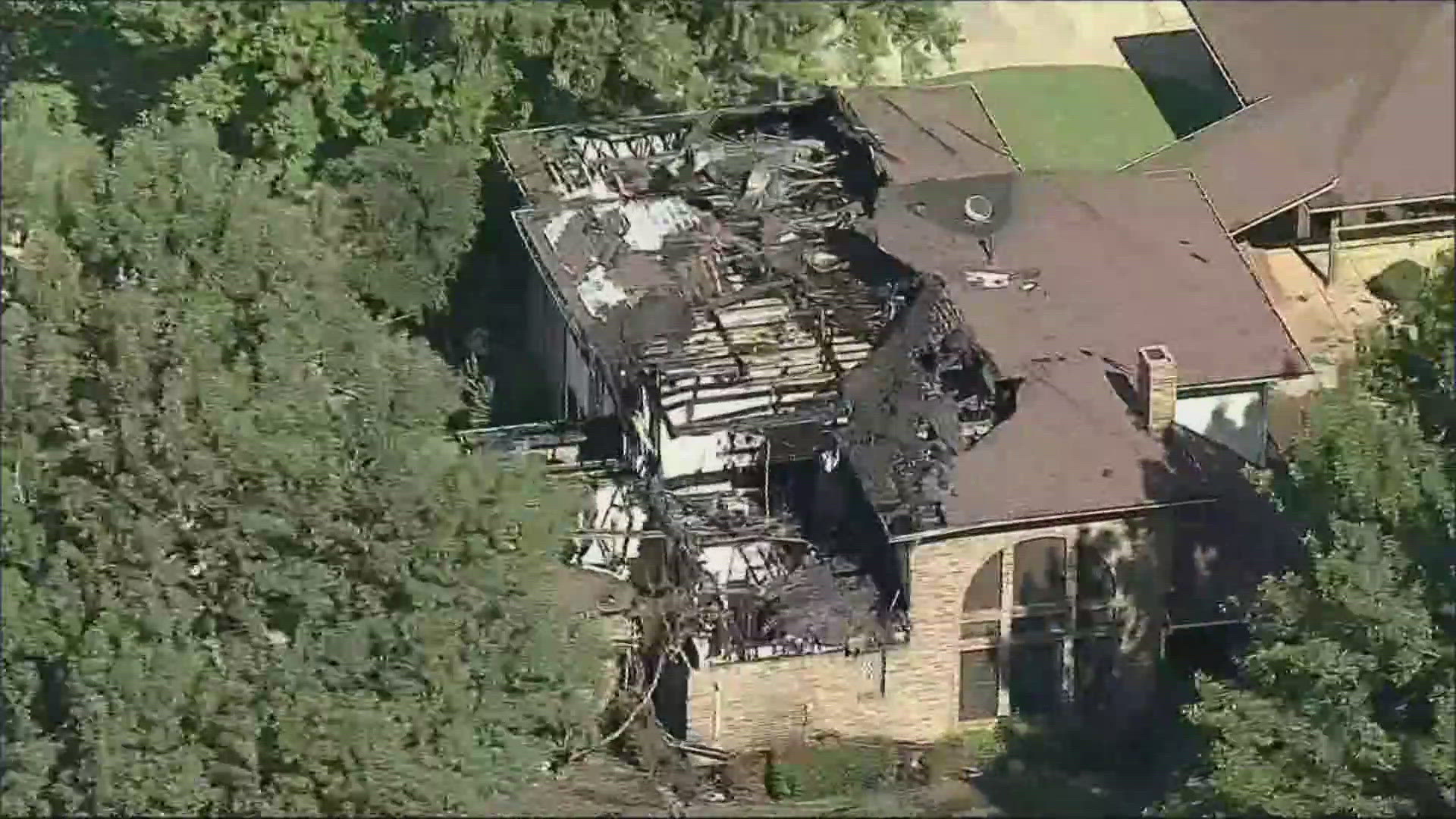 Three Colleyville firefighters injured battling house fire | wfaa.com