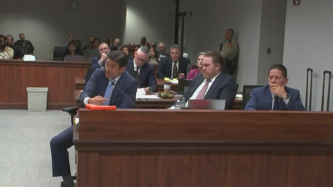 Emotional outburst at Uvalde school shooting trial | wfaa.com