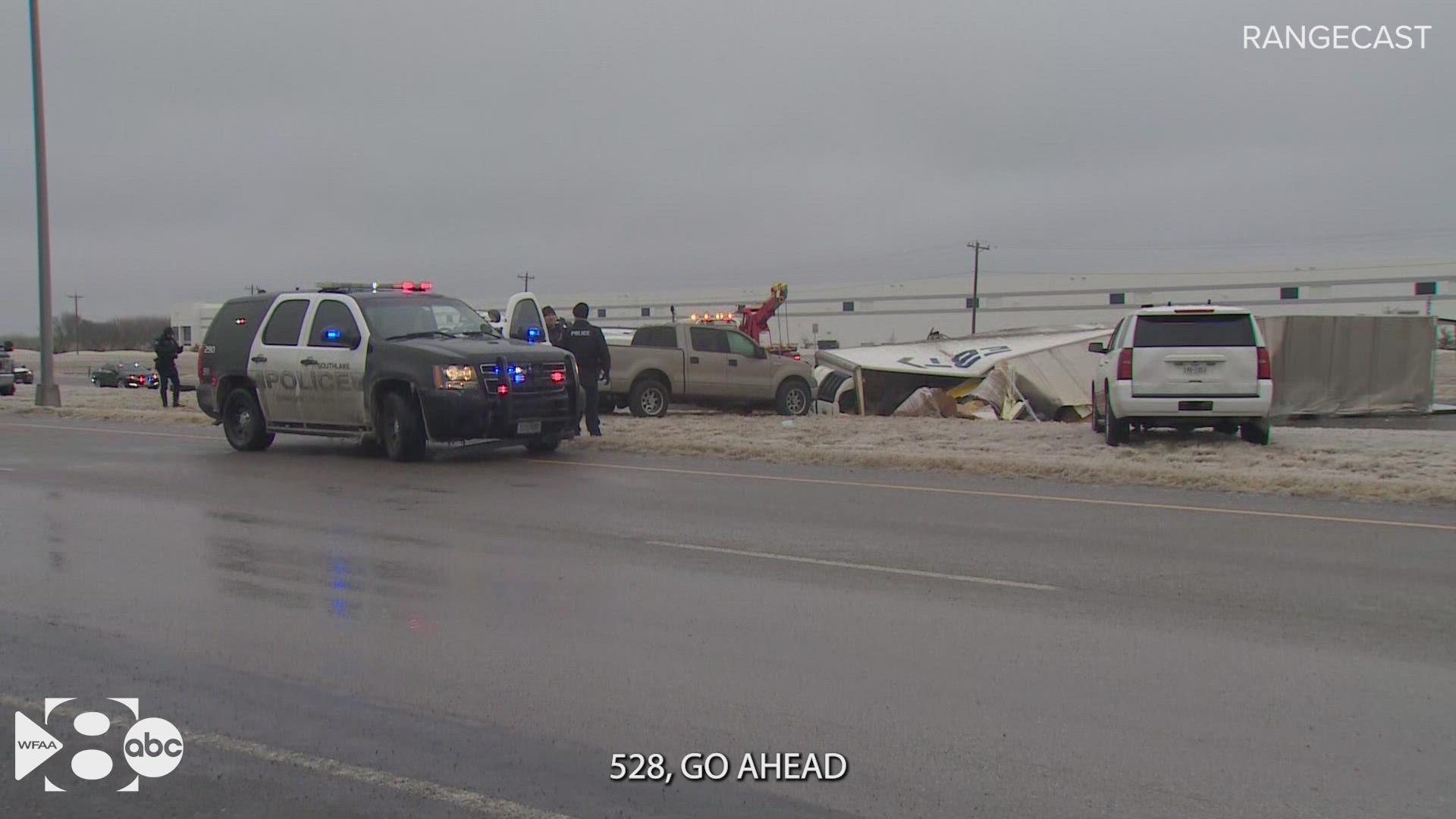 'I can't get out': 911 call of trapped police officer in I-35W crash ...