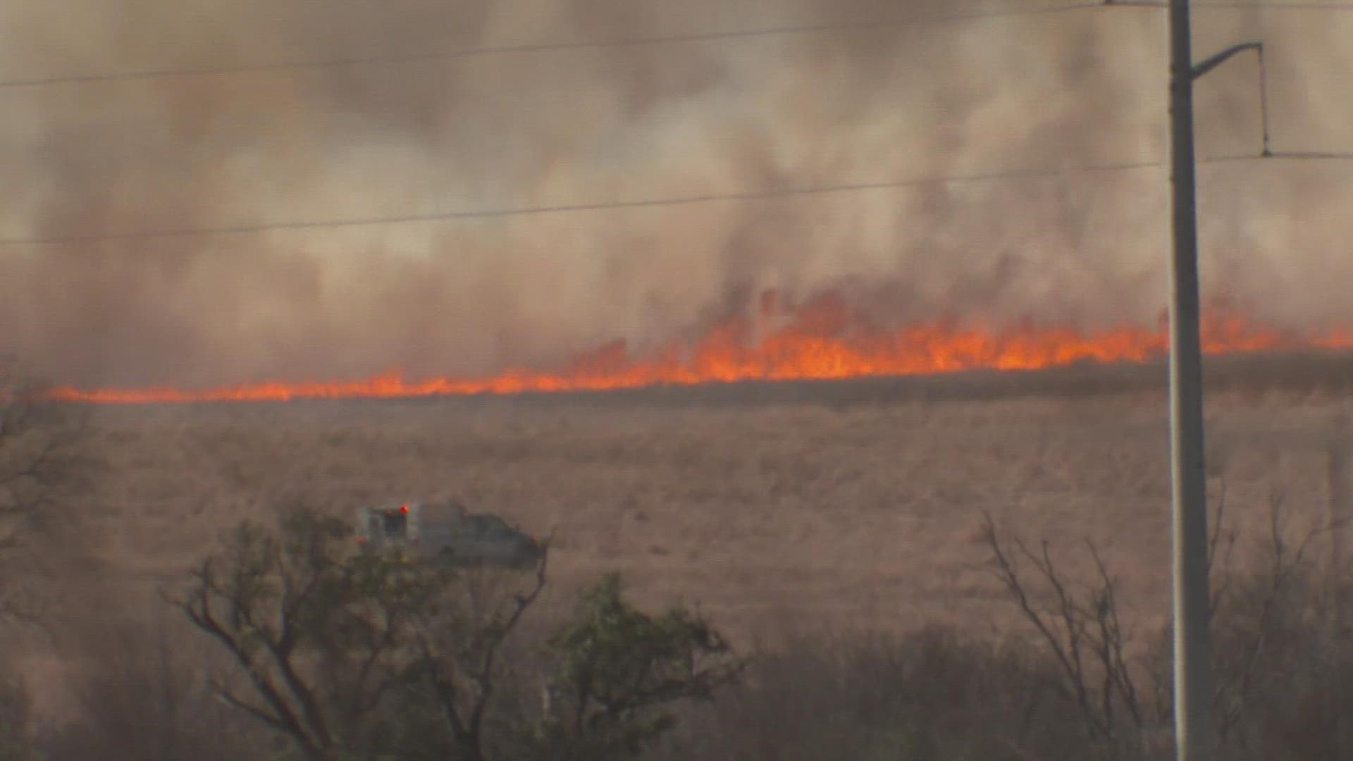 Texas wildfire updates: Latest situation Monday morning in Hood County ...