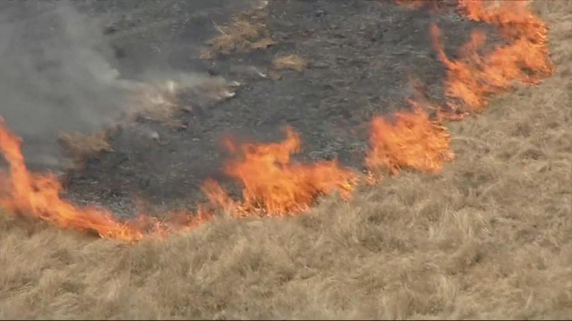 Flower Mound Fire Department contains large grass fire | wfaa.com