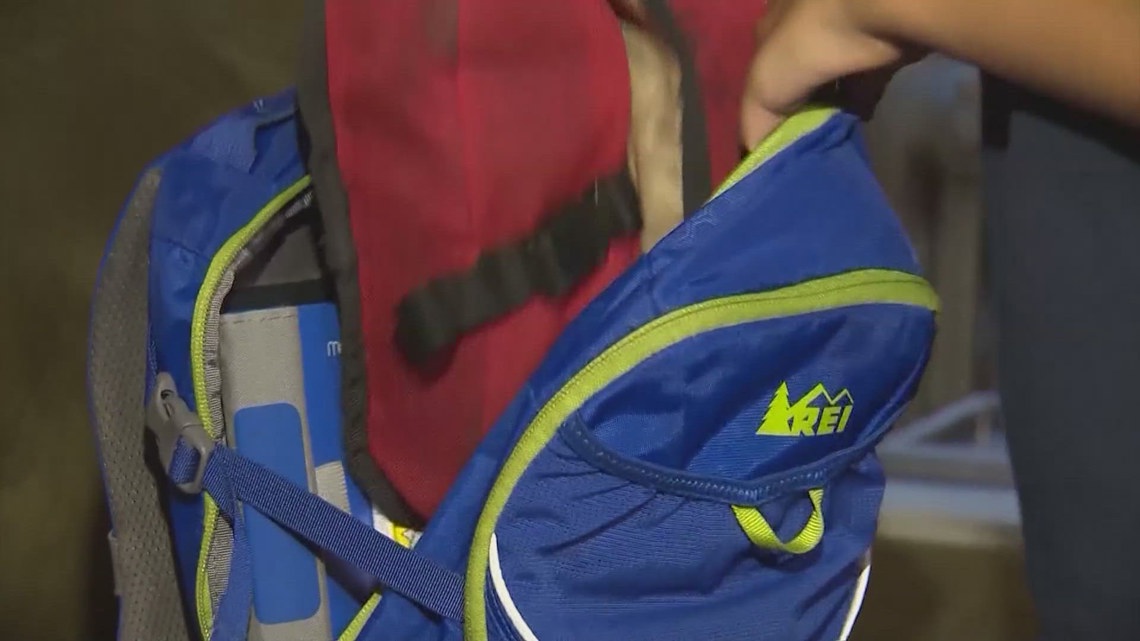 DeSoto ISD bans backpacks this week | wfaa.com
