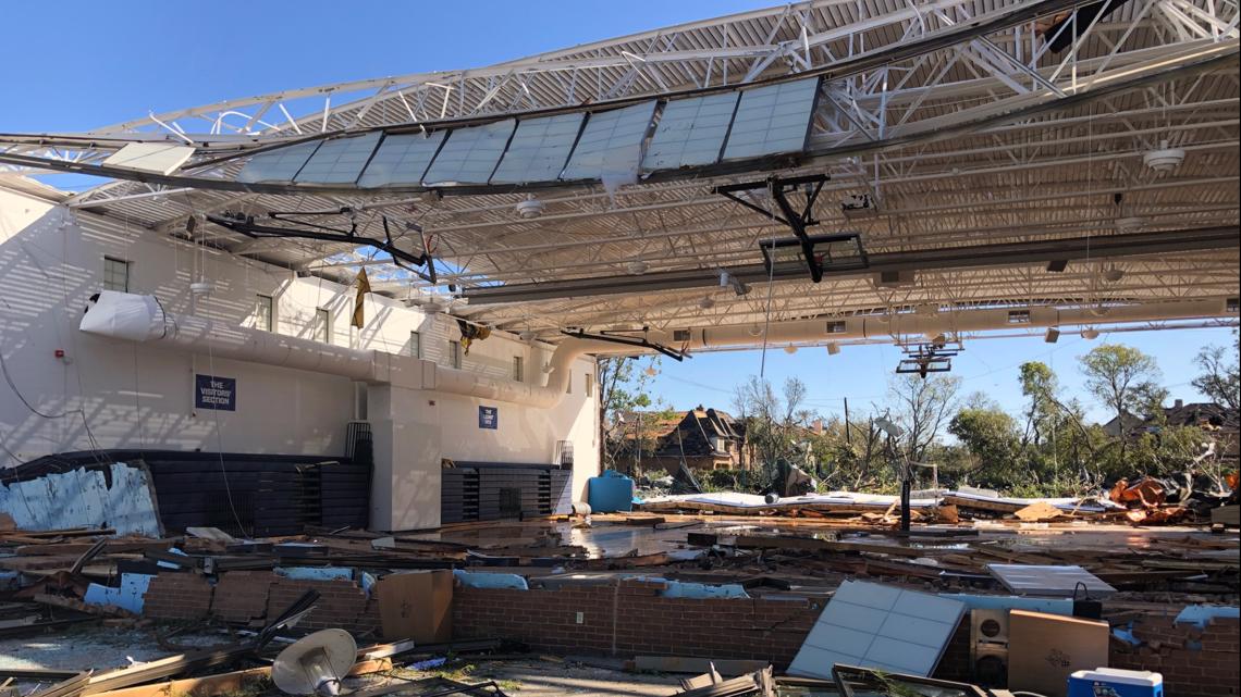 Schools across Dallas take heavy damage from tornado | wfaa.com
