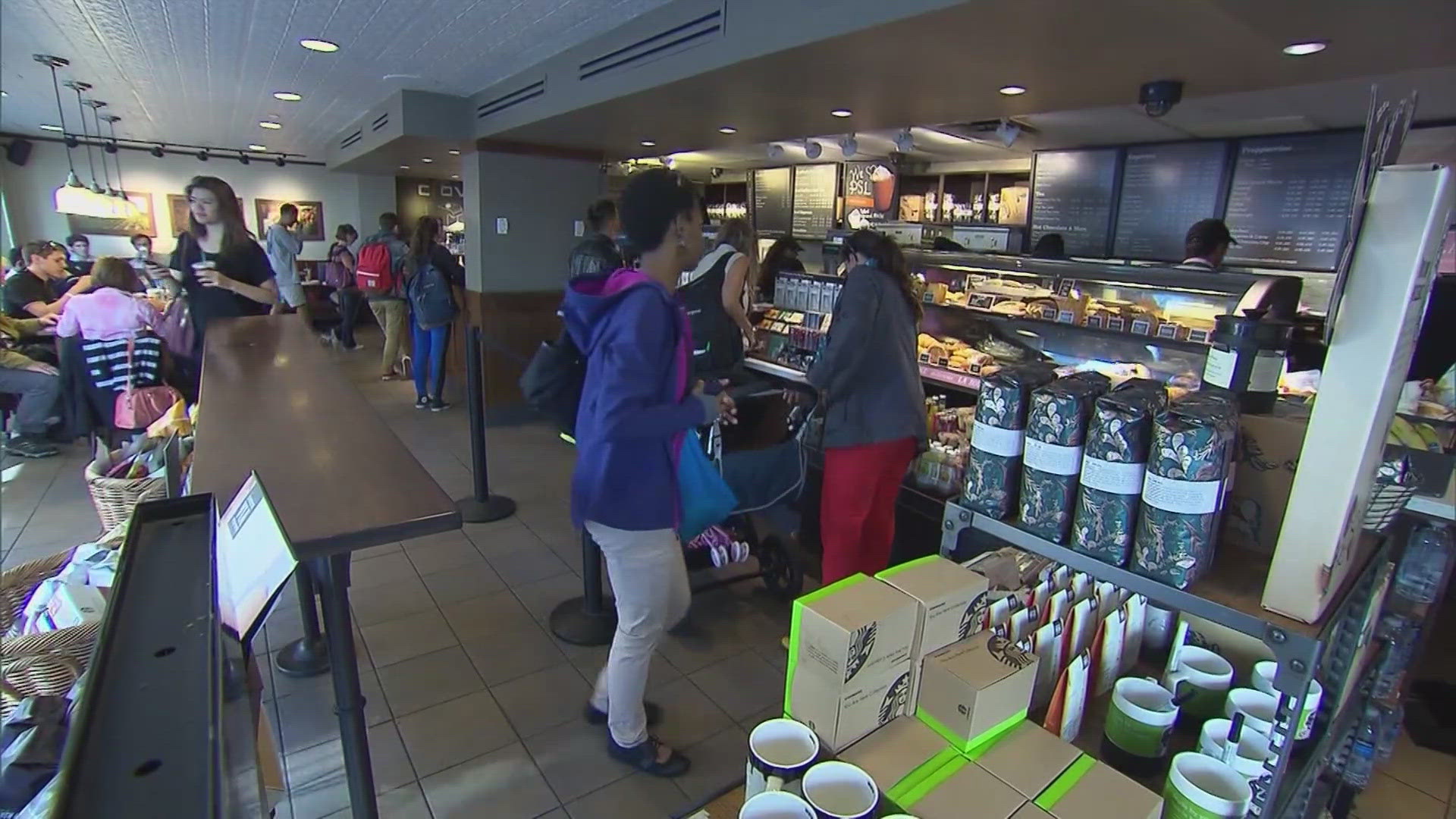 Starbucks announces plan to close hundreds of stores nationwide | wfaa.com
