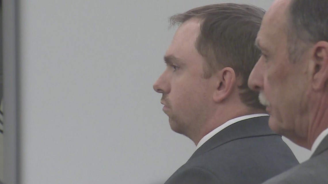 Family members of Atatiana Jefferson read victim impact statements ...