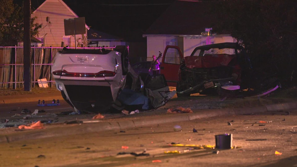 Car and truck collide head-on in Dallas crash | wfaa.com