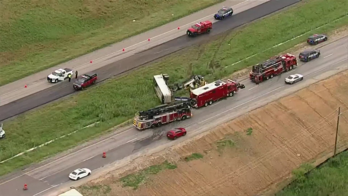 All northbound lanes on U.S. 287 closed after fatal accident involving overturned 18-wheeler ...