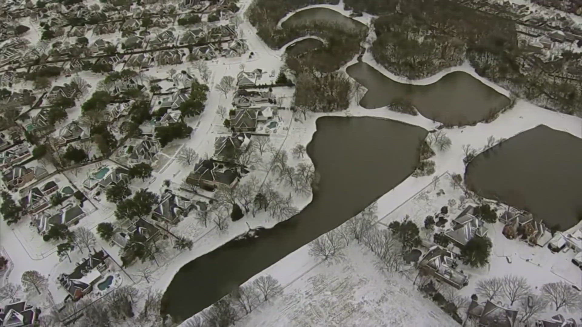 Elderly man dies after falling into Colleyville pond, officials say ...