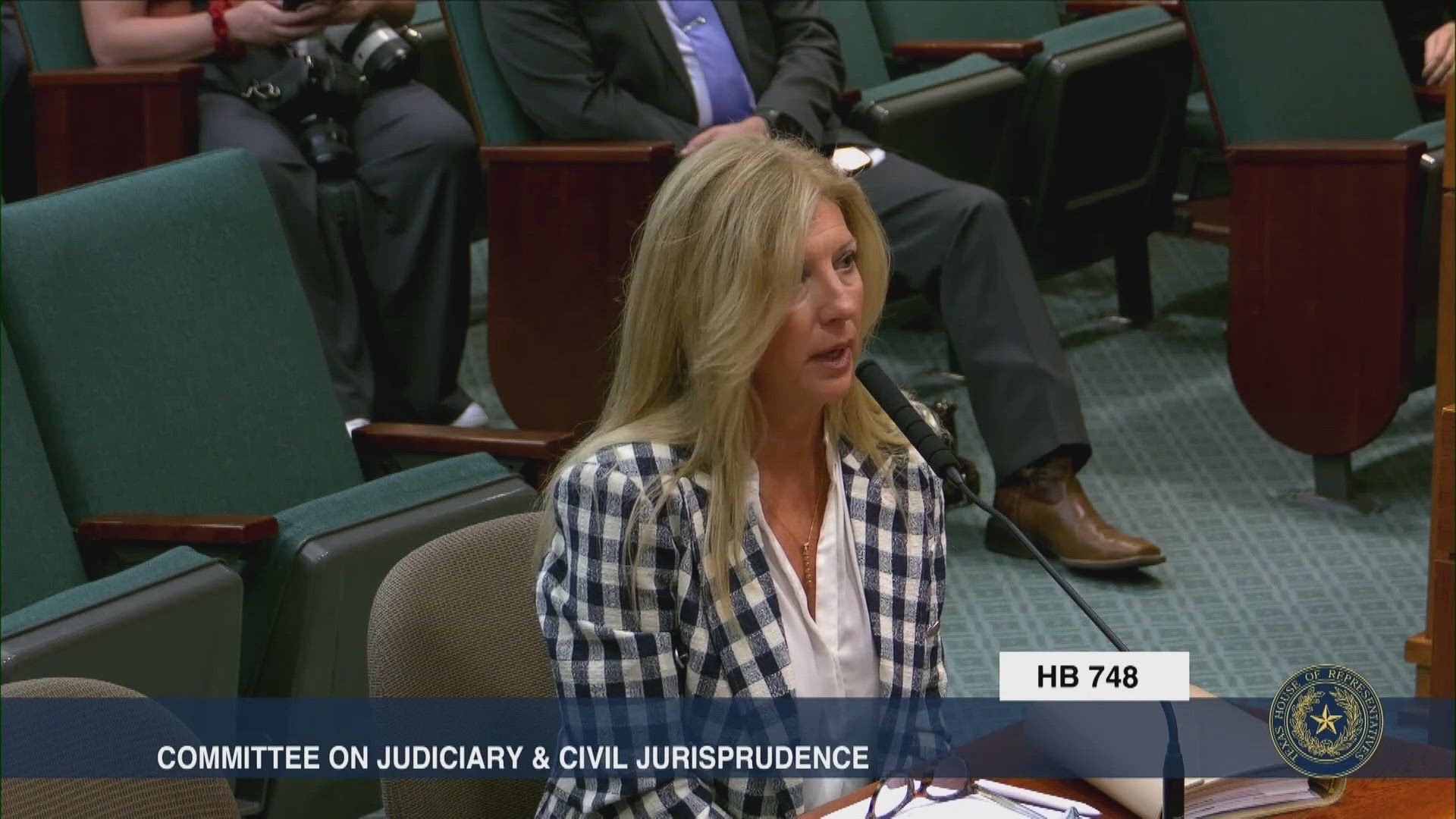 Robert Morris accuser Cindy Clemishire testifies on alleged abuse ...