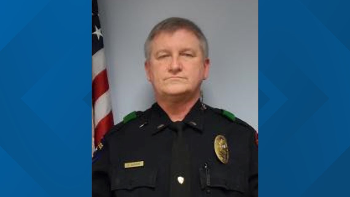 Plano officer Earnest Oldham dies of COVID-19, police say | wfaa.com