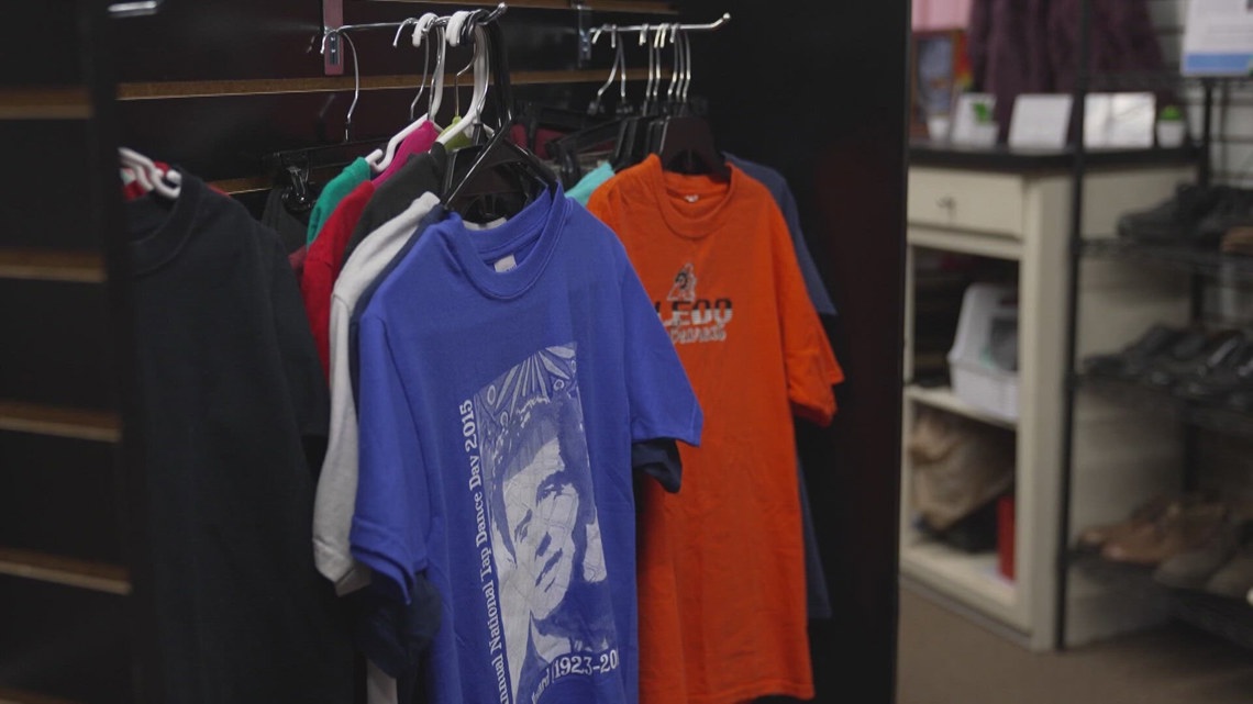 Cowtown Closet: A free store giving Fort Worth's clothes a second ...