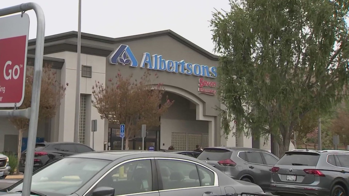Albertsons to close two North Texas stores, cut 138 jobs, filings show ...