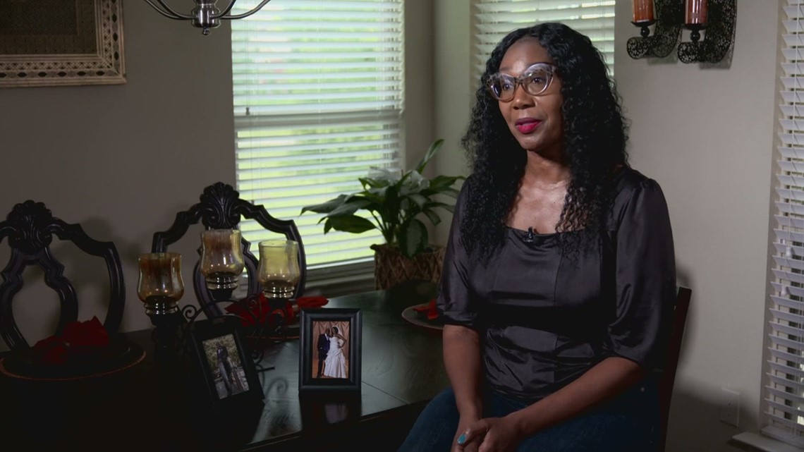 Widow of USPS letter carrier who died during Dallas route pushing for ...