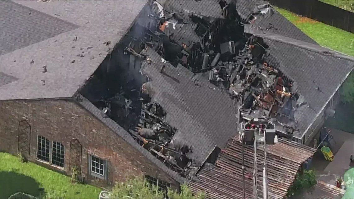 Fire caused by possible lightning strike damages North Texas home | wfaa.com