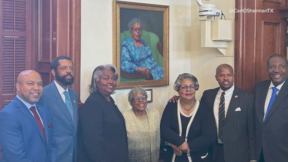Opal Lee honored with portrait at the Texas Capitol | wfaa.com