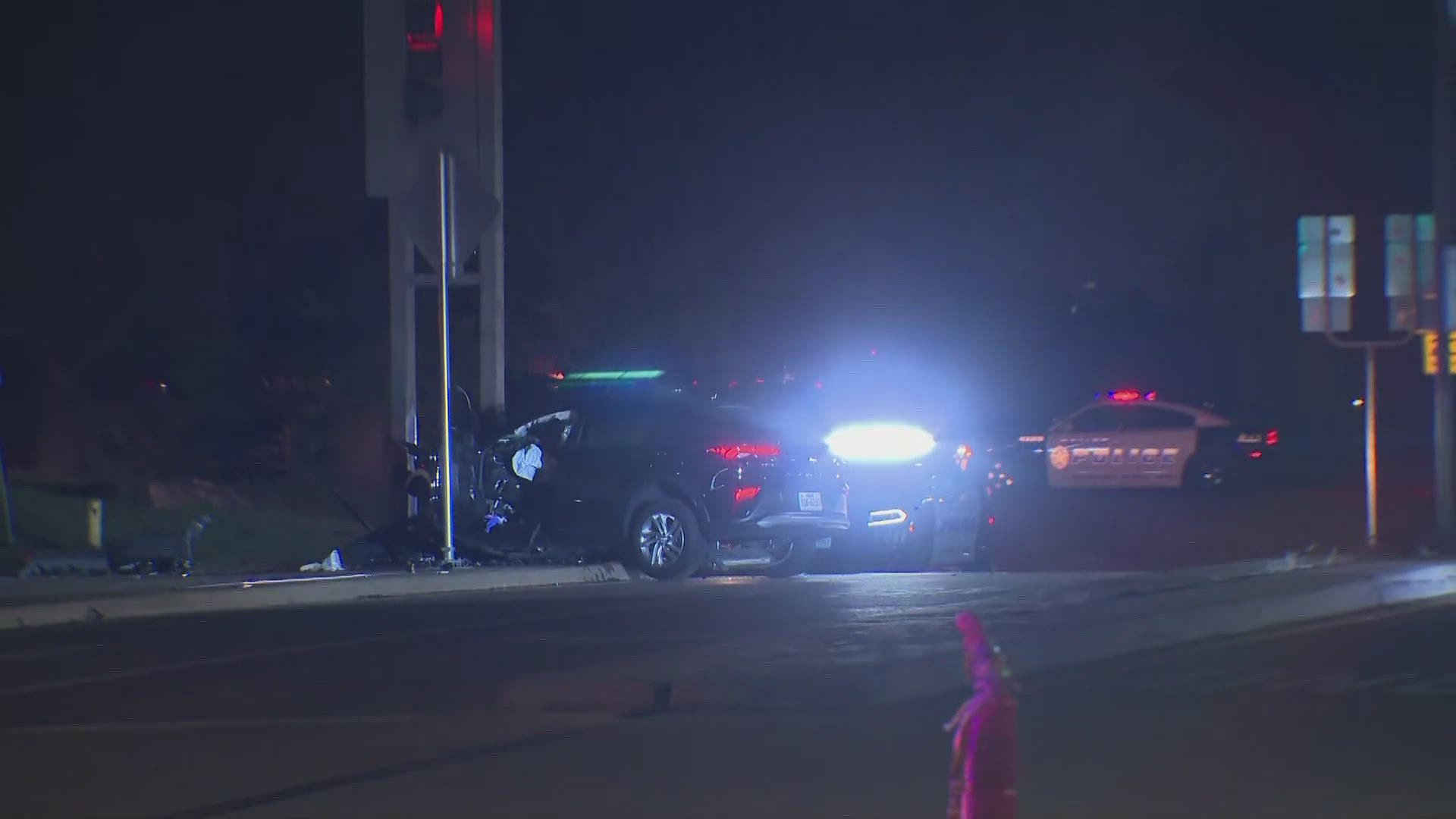 Dallas, Texas traffic alert: Crash closes US 75 service road, officials ...