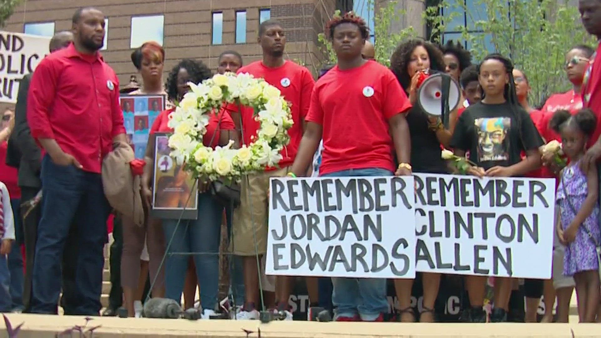 Family, friends of Jordan Edwards moved to tears at Dallas rally | wfaa.com