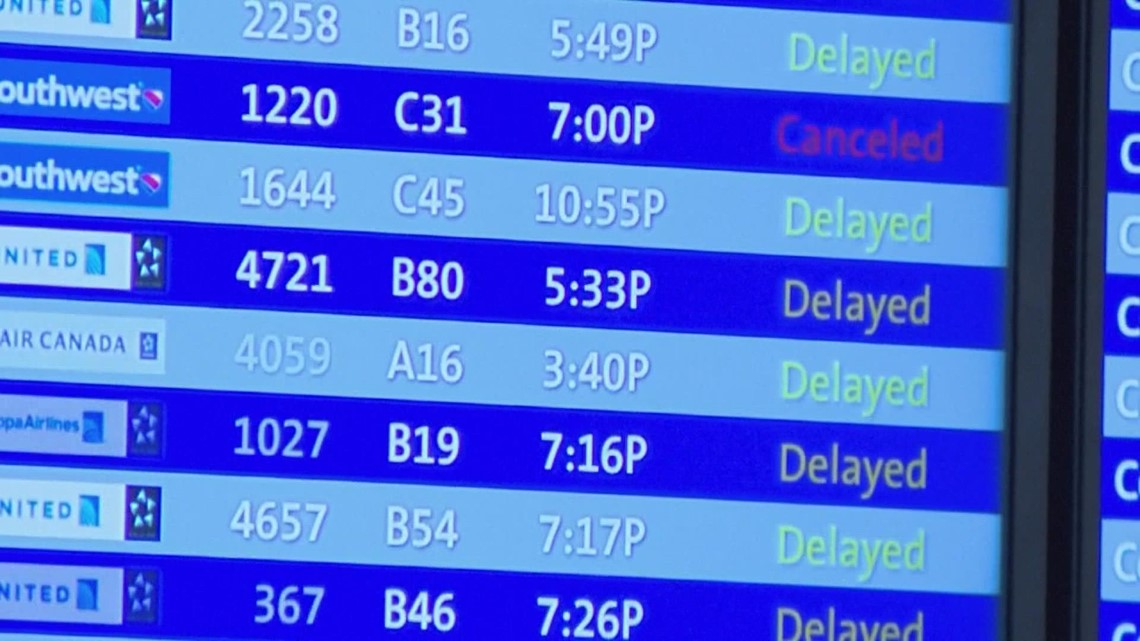 Flight cancelations and delays mount ahead of Christmas | wfaa.com