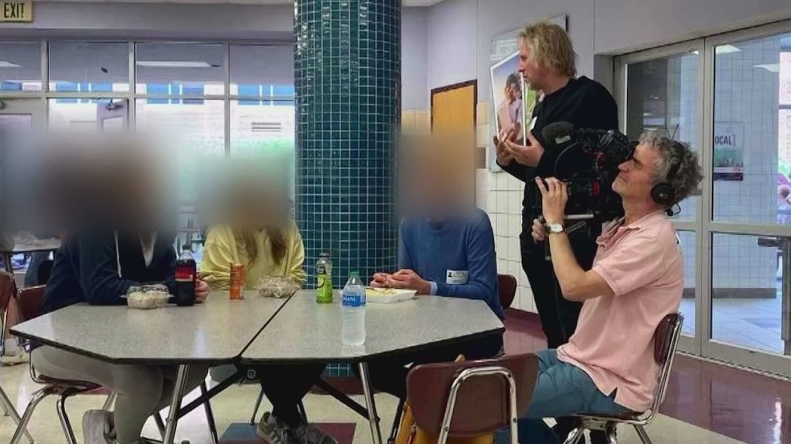 Adriana De Alba - Journalist Profile - Intelligent Relations