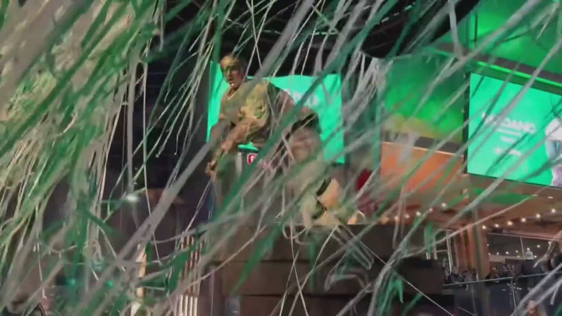 Dallas Stars legend Mike Modano's statue officially unveiled | wfaa.com