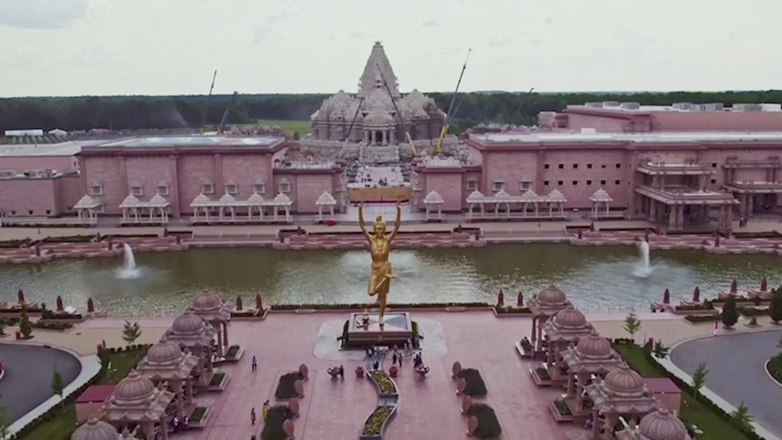 Irving, Texas band to help inaugurate largest Hindu temple in US | wfaa.com