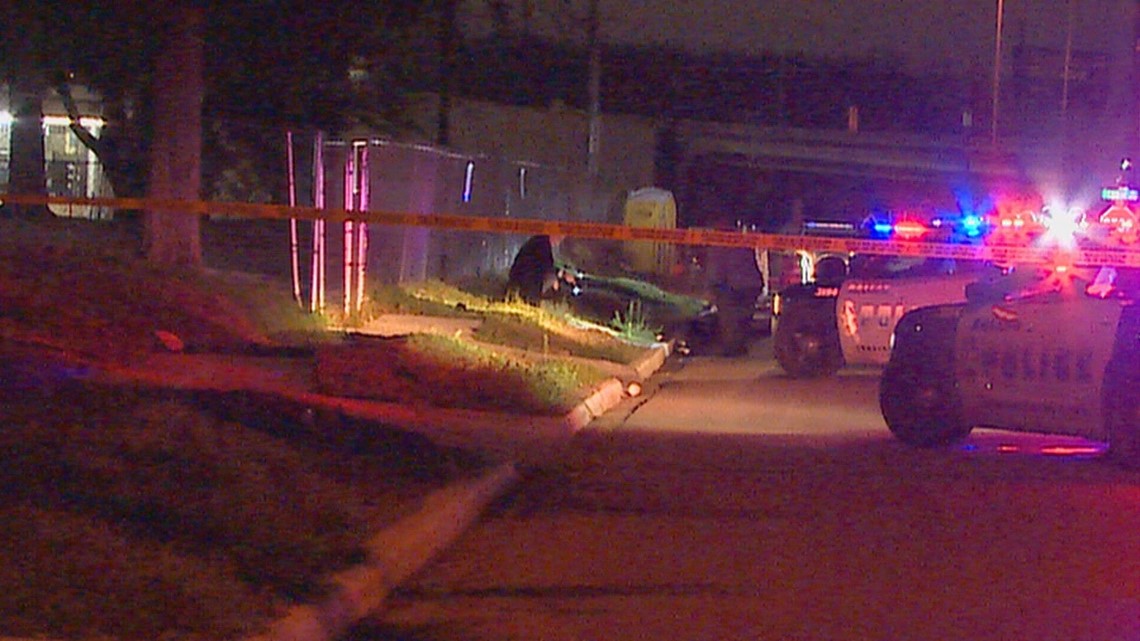 Body Found On Side Of Road In South Dallas Police Say