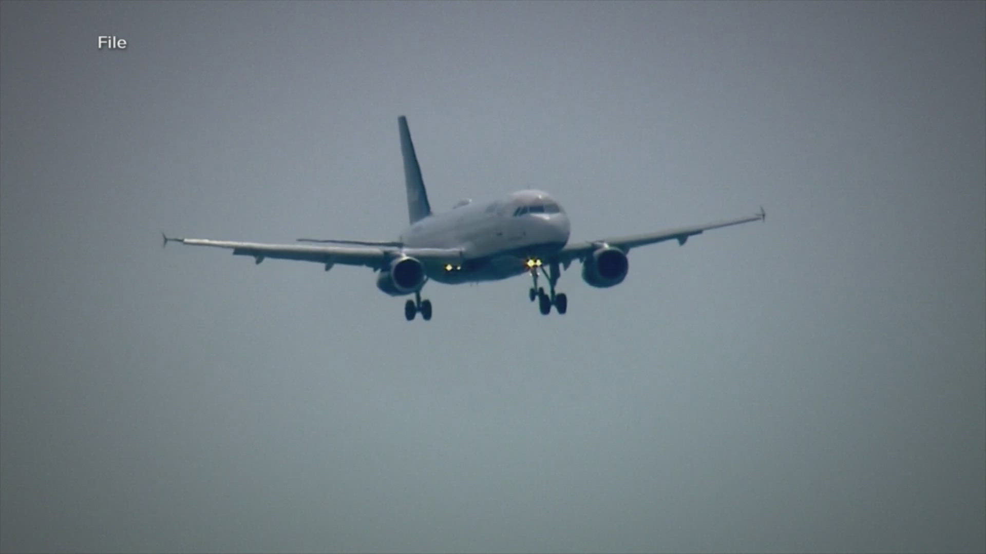 New theory on why JetBlue plane lost altitude in October | wfaa.com