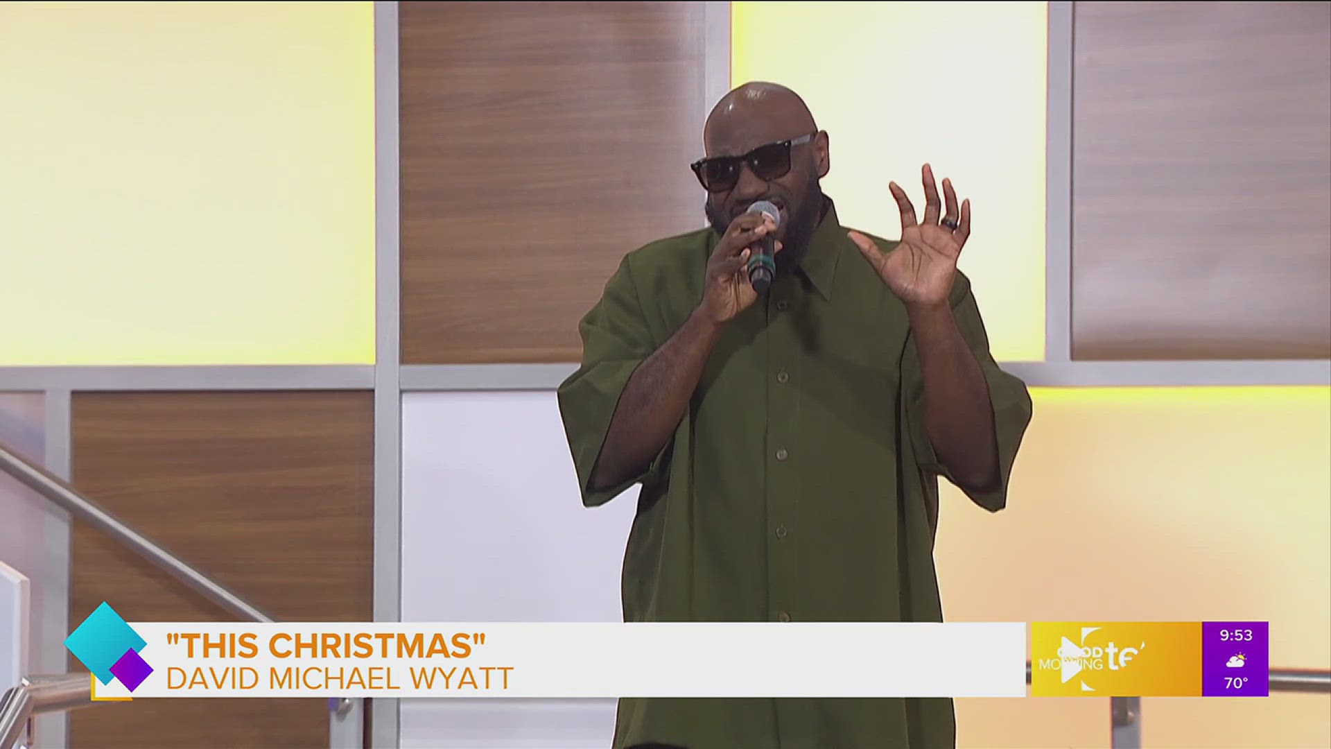 David Michael Wyatt Performs "This Christmas" | wfaa.com