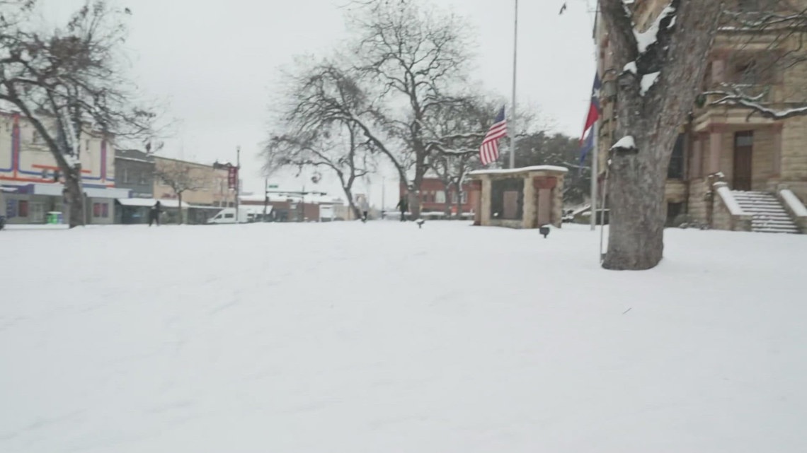 North Texas winter storm: Stores, mall and retailers closing early ...