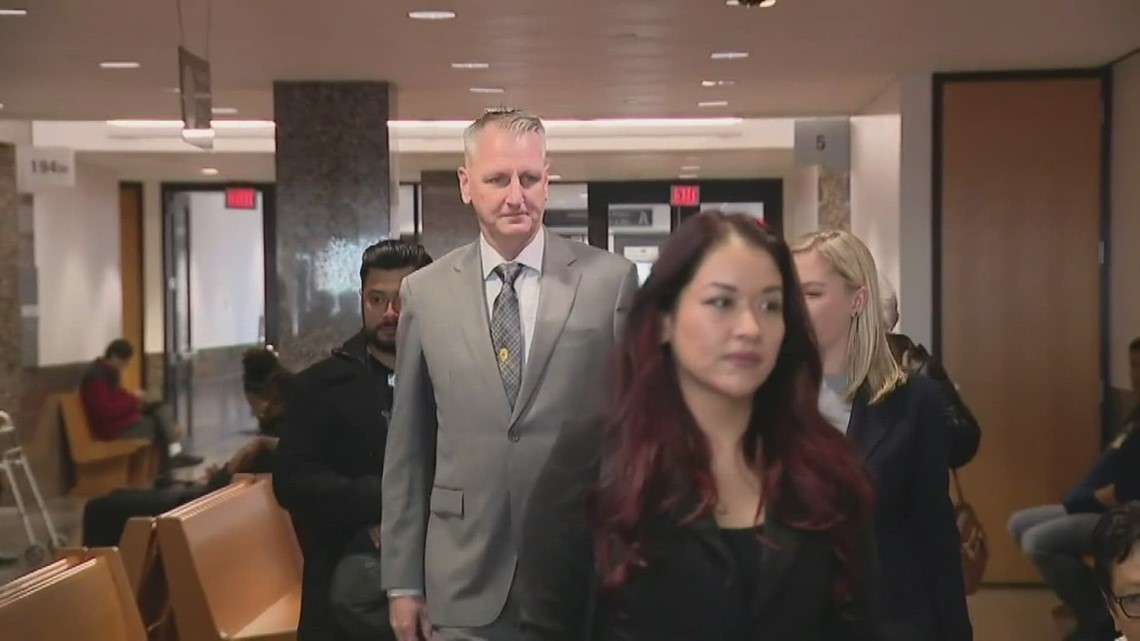 Dallas, TX: Farmers Branch officer takes stand in murder trial | wfaa.com