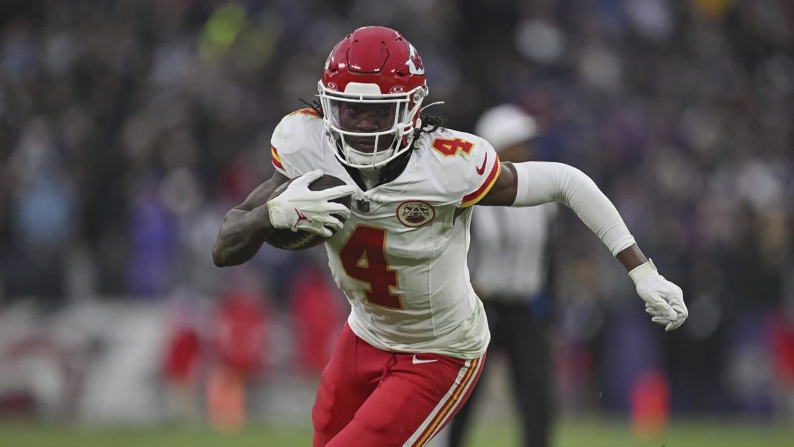 Arrest warrant issued for Chiefs WR Rashee Rice in multi-vehicle Dallas crash | wfaa.com