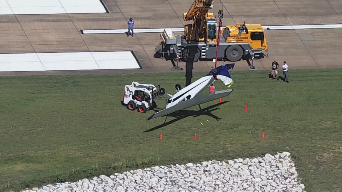 Small plane flips over at Grand Prairie airport | wfaa.com