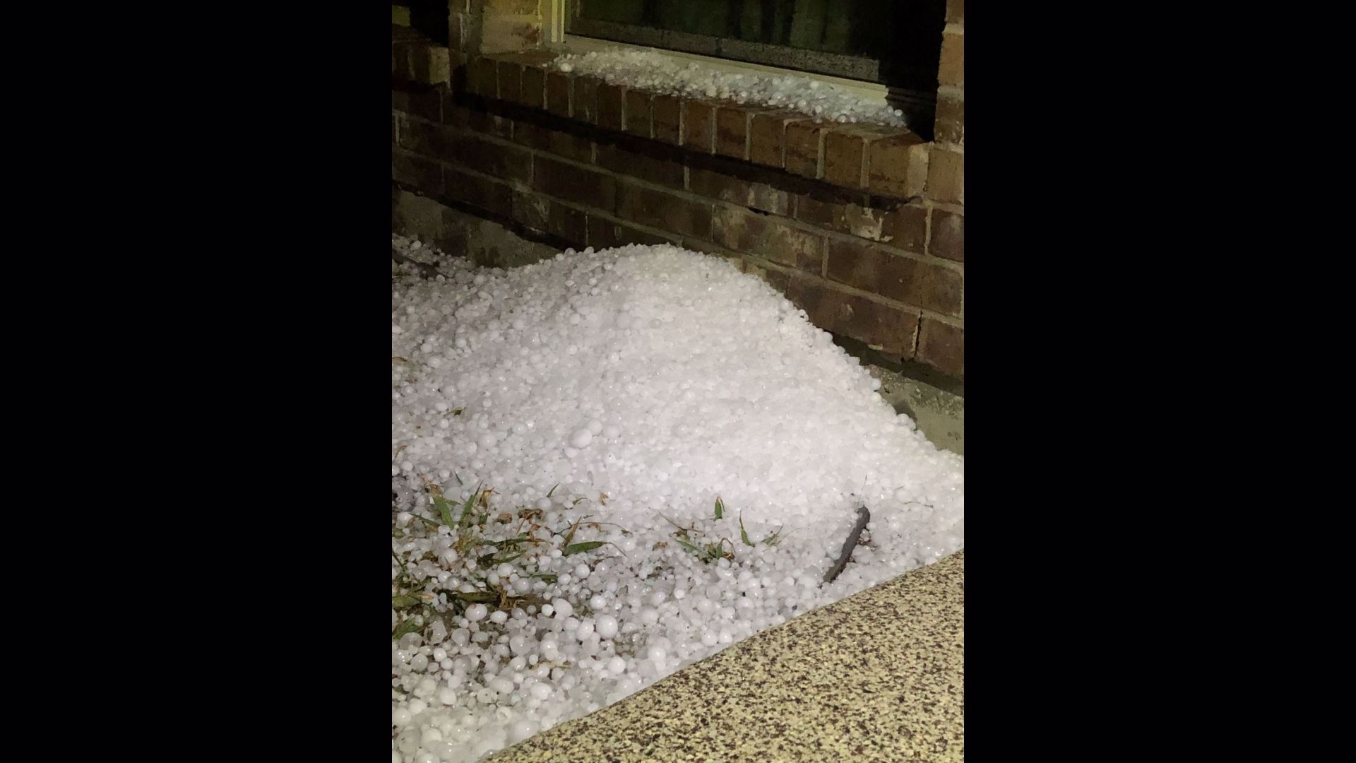 Large amounts of hail fall in parts of North Texas | wfaa.com
