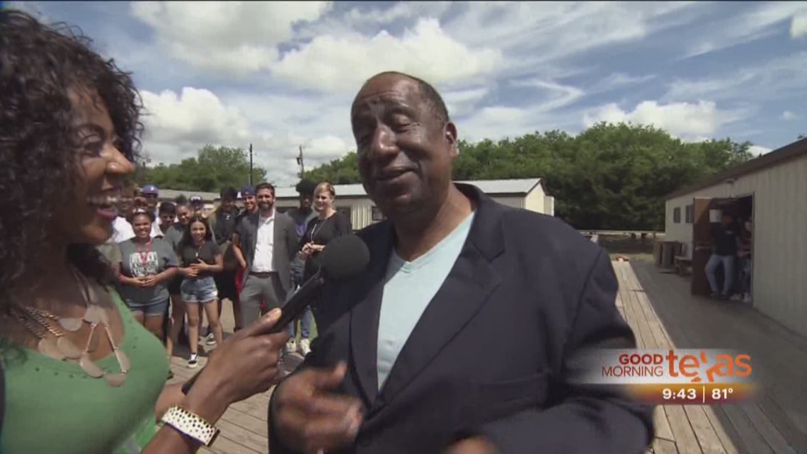 Carenow Teacher of the Month: Kenneth Washington | wfaa.com