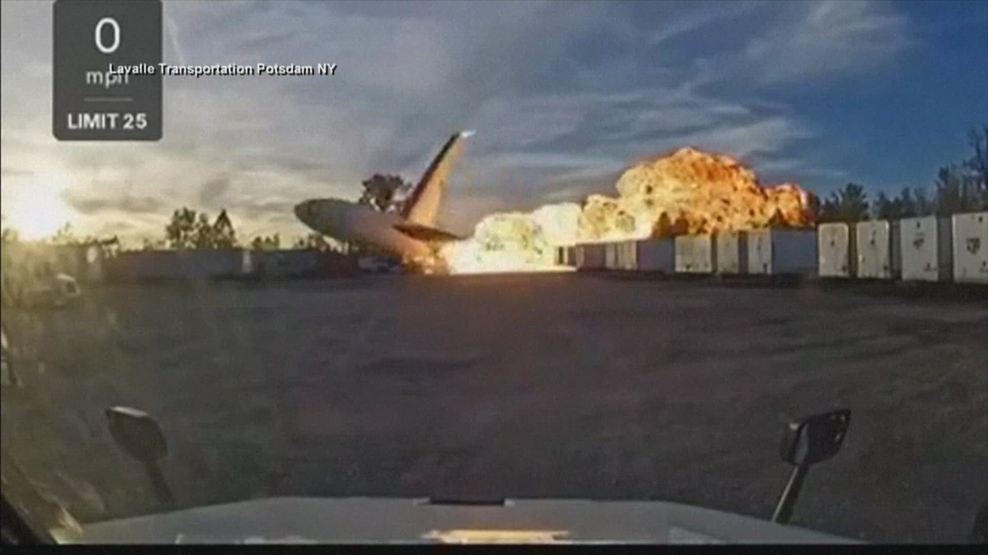 12 dead in Louisville UPS cargo plane crash | wfaa.com