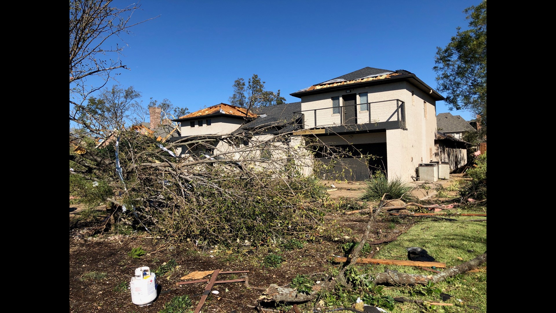 Home destroyed, but dishes left intact: Neighborhood hit hard by Dallas ...