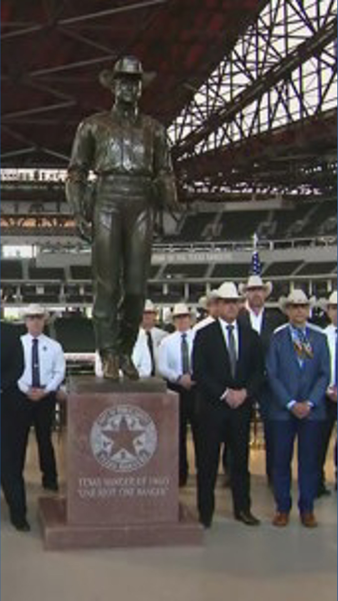 Controversial Ranger statue returns despite backlash | wfaa.com