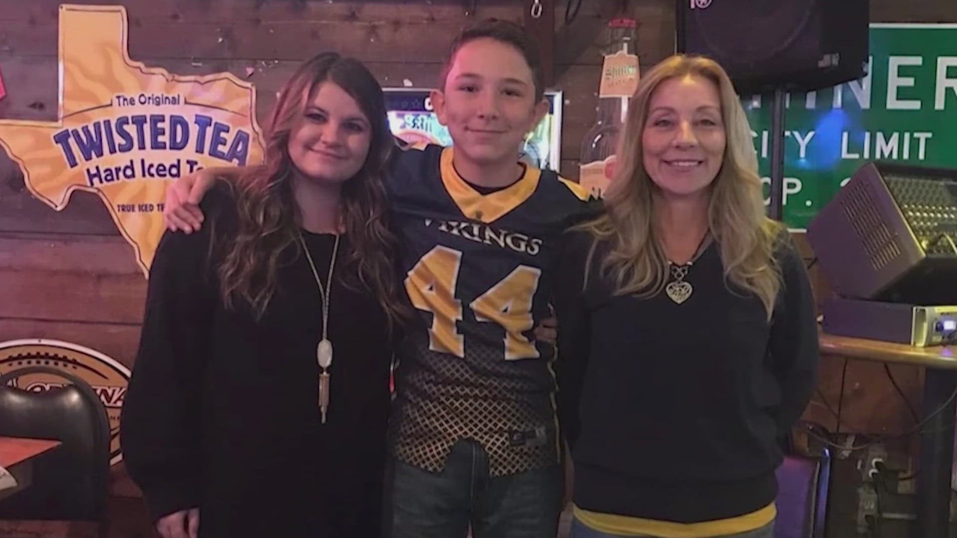 Family voices outrage after fatal stabbing in Arlington | wfaa.com
