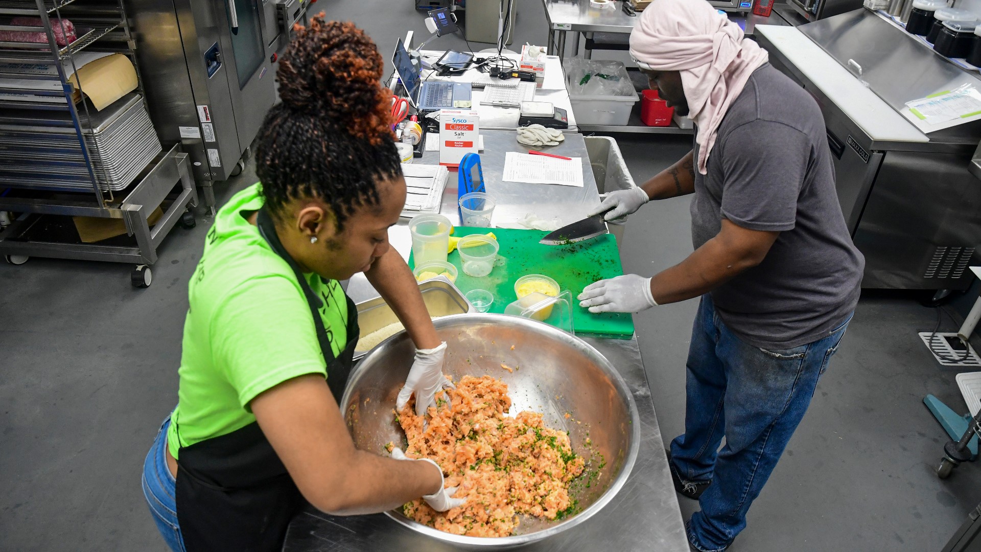 Revolving Kitchen provides flexibility to North Texas' food industry ...