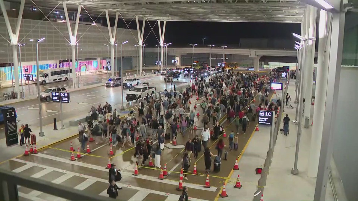 TSA agents from Dallas airports head to Houston to assist with long ...