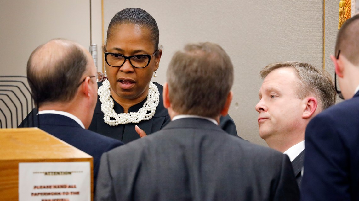 Judge Kemp's rulings limit witness strategy for Amber Guyger's defense ...