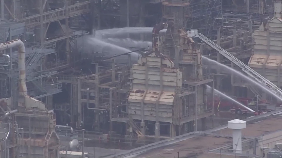 Fire at Marathon Petroleum refinery in Texas City extinguished | wfaa.com