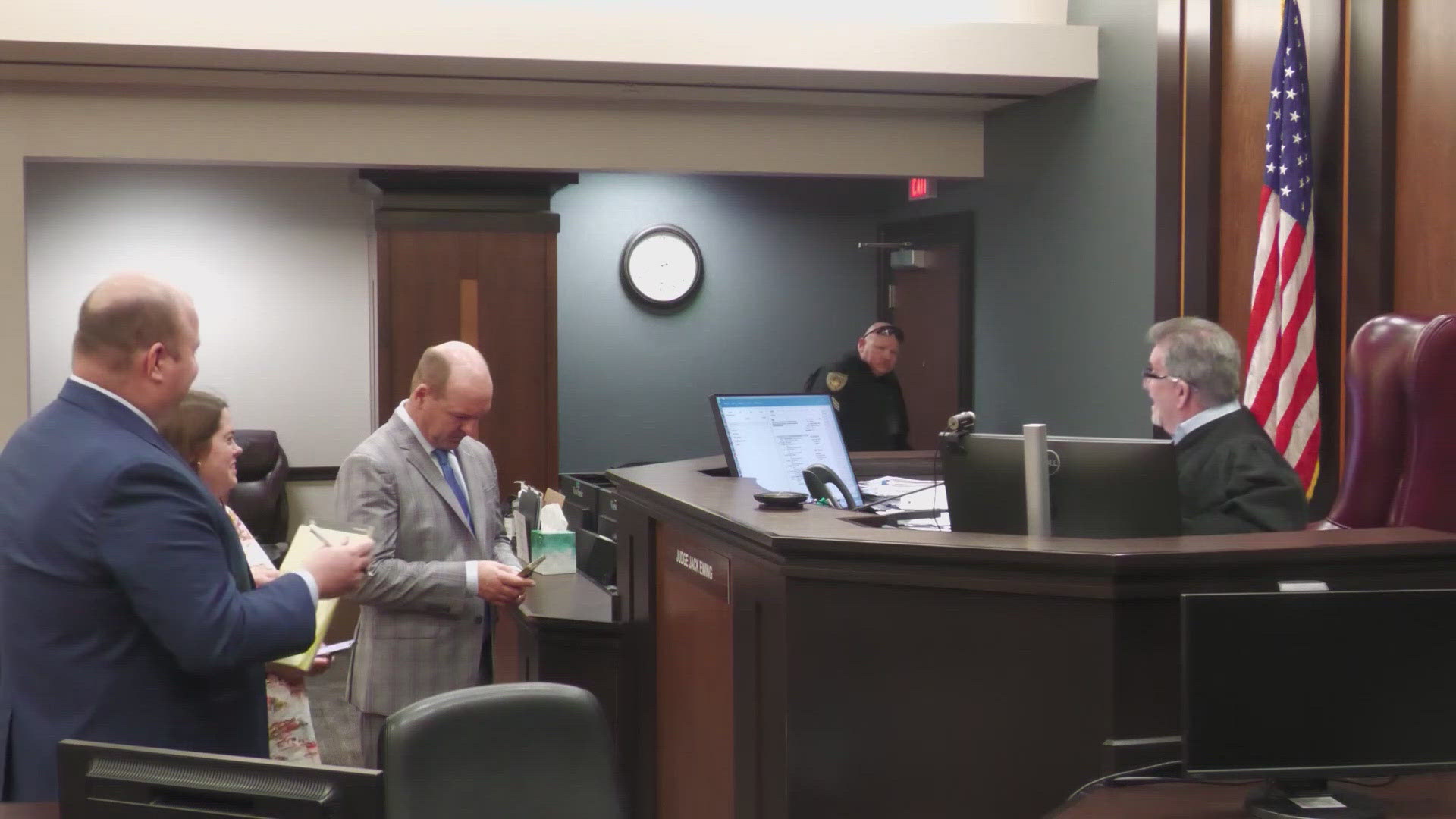 Disgraced Dallas televangelist Robert Tilton has new life, third wife ...