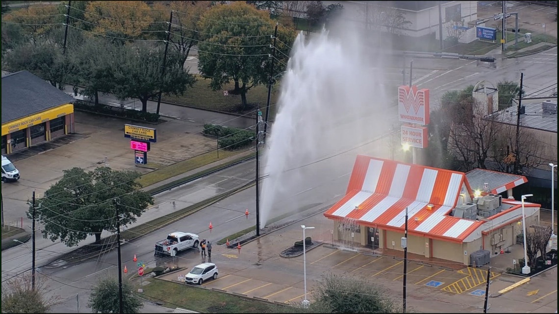 Water main break spews water onto a Whataburger in Houston, video shows ...