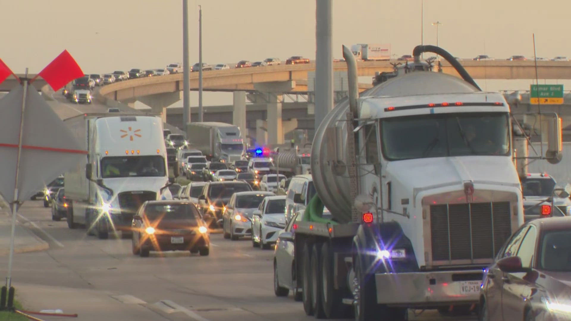Major traffic backup on 360 due to deadly crash in Arlington | wfaa.com